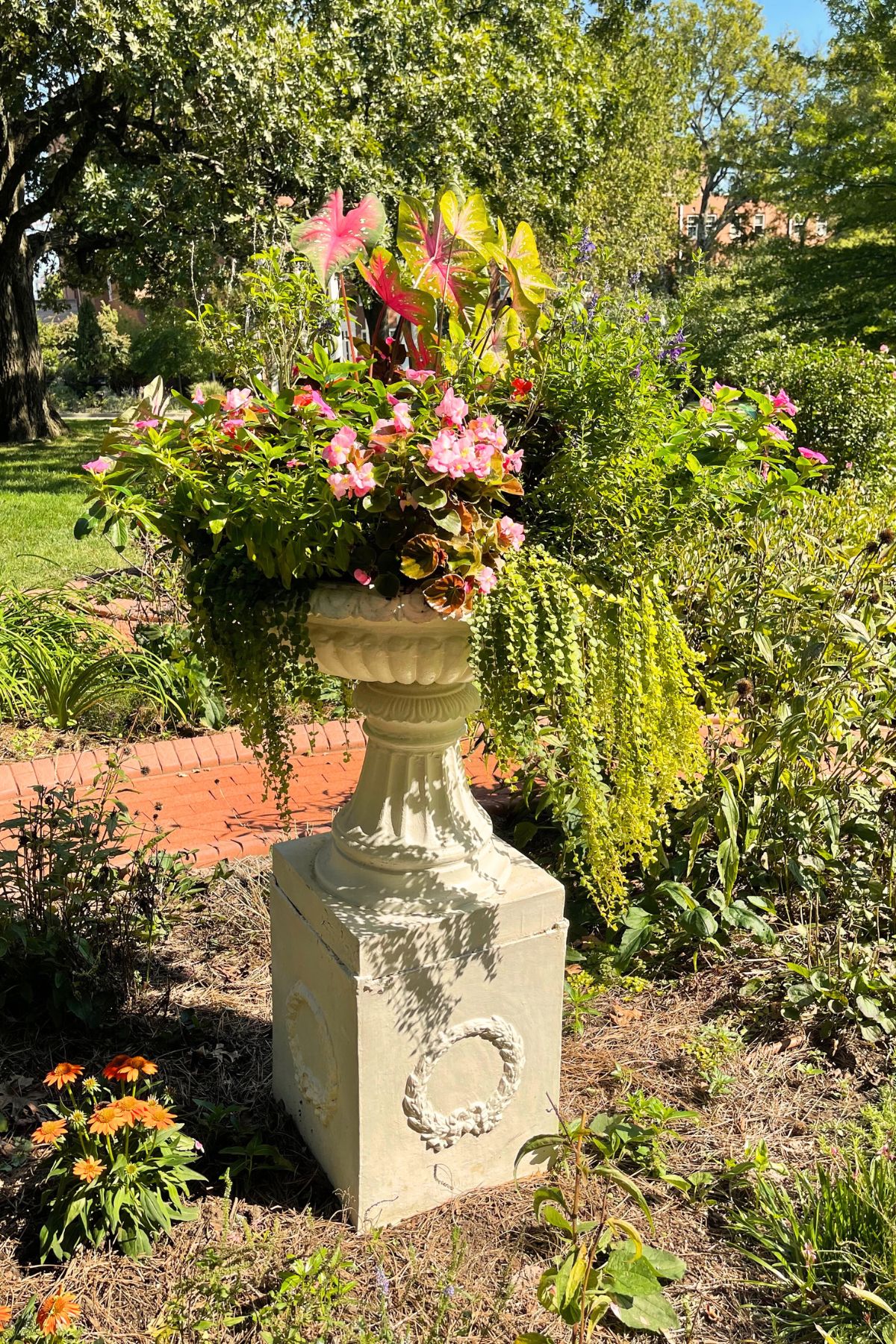 21 Cozy Fall Decor Ideas * Autumn Decorating | Montana Happy