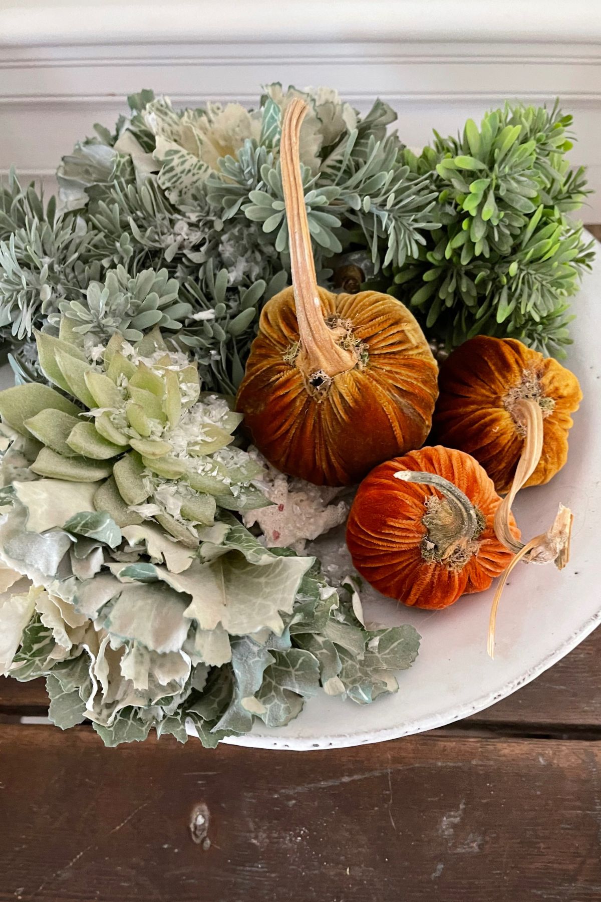 21 Cozy Fall Decor Ideas * Autumn Decorating | Montana Happy