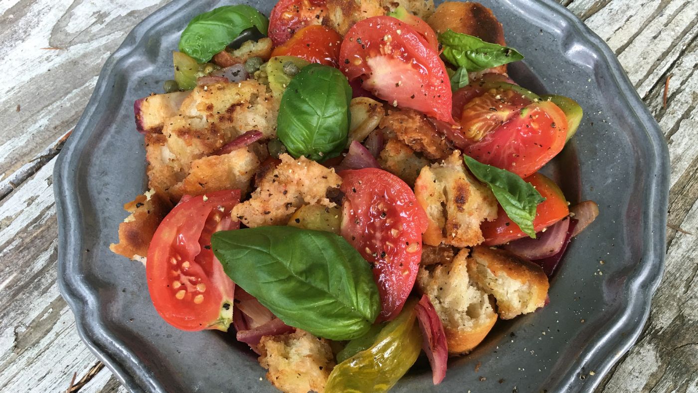 Rustic Bread Salad with Tomatoes (Panzanella Recipe) | Montana Happy