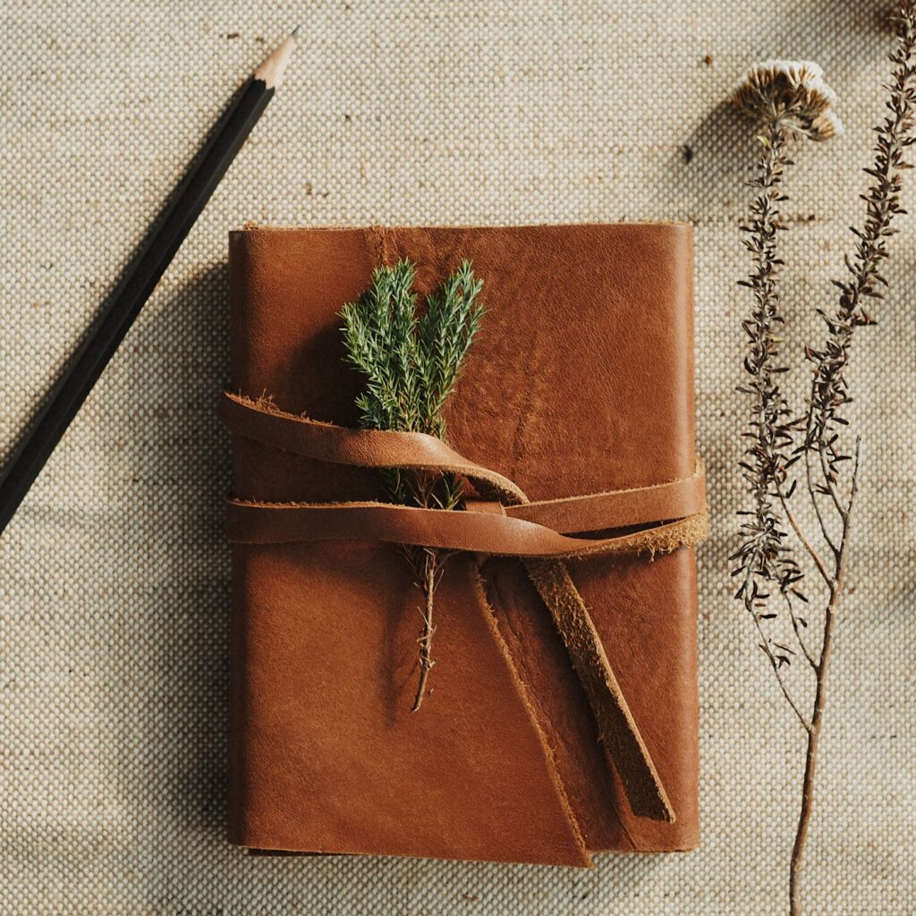 100+ COZY Journal Prompts to Stir Your Soul | Montana Happy