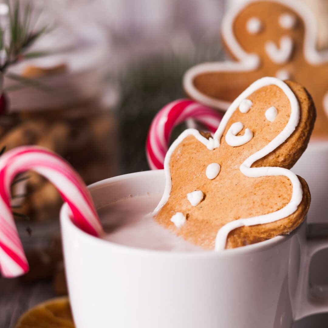 How to Have a Simple Christmas - 31 Ideas and Tips | Montana Happy