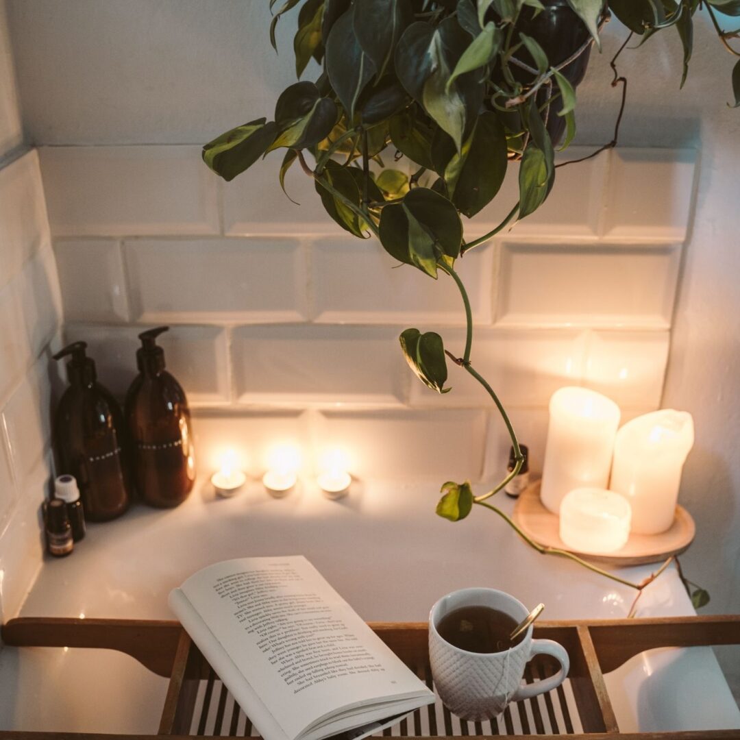 13 Ways to Create a Hygge Bathroom LOTS OF IDEAS! | Montana Happy