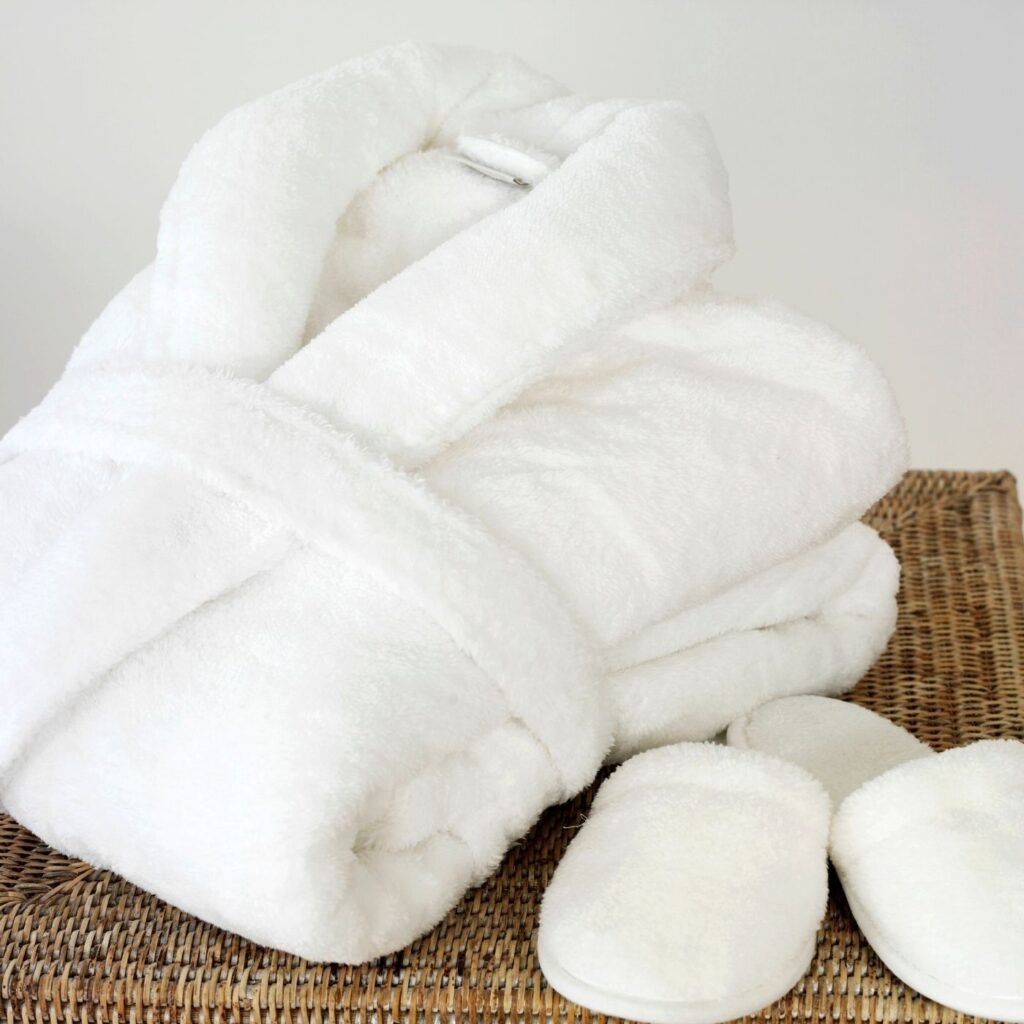 13 Ways to Create a Cozy Bathroom | Montana Happy