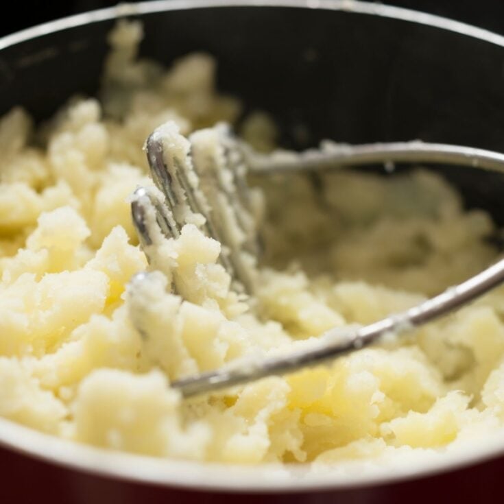 31 EASY Ways to Add Flavor to Mashed Potatoes | Montana Happy