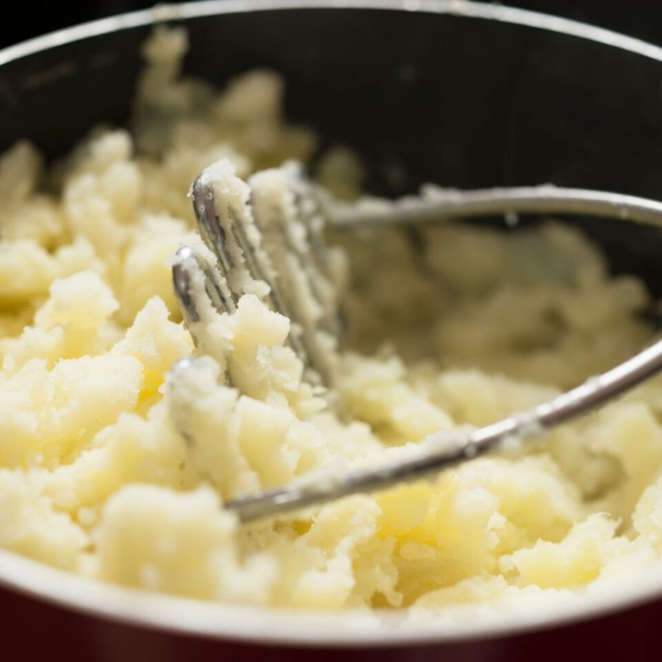 31 EASY Ways to Add Flavor to Mashed Potatoes | Montana Happy