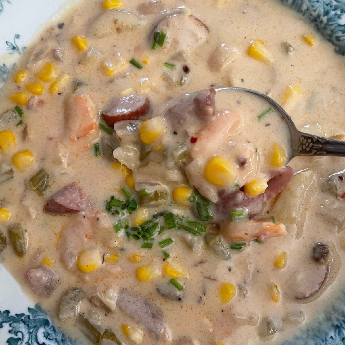 The BEST New England Clam Chowder Recipe | Montana Happy
