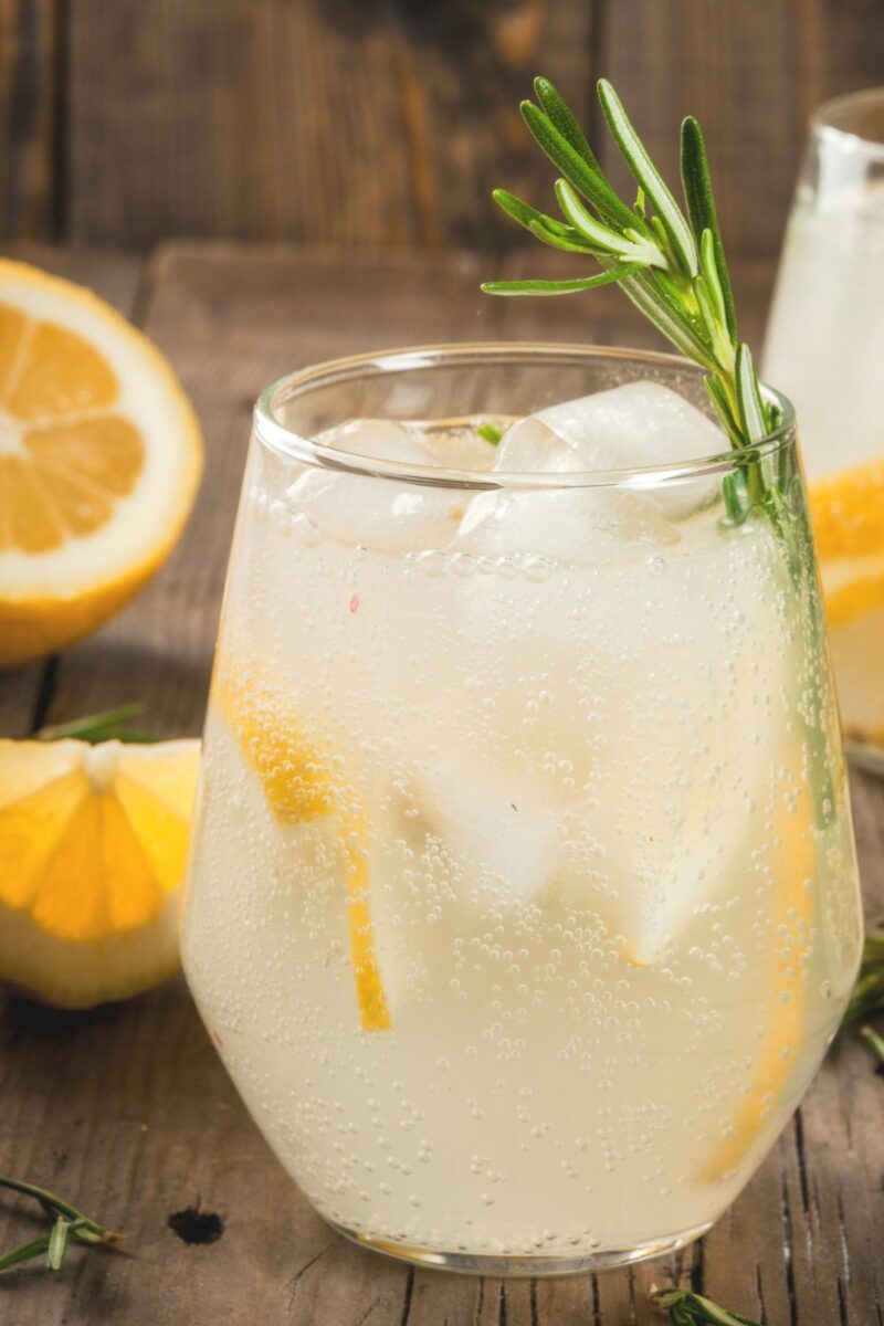 Rosemary Lemonade: A Sip of Herbal Bliss | Montana Happy
