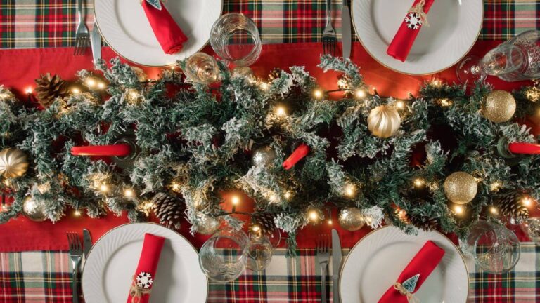 Creative Christmas Table Decorations You'll Love! | Montana Happy