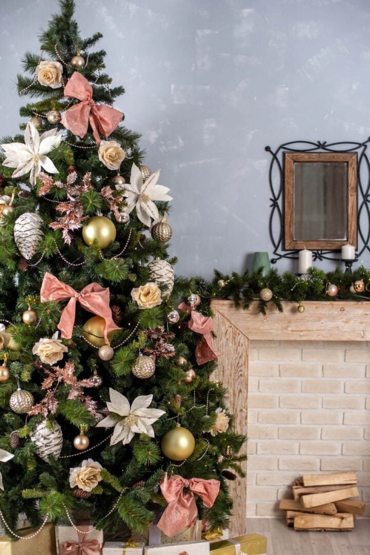 Beautifully Decorated Christmas Trees You'll LOVE!! | Montana Happy